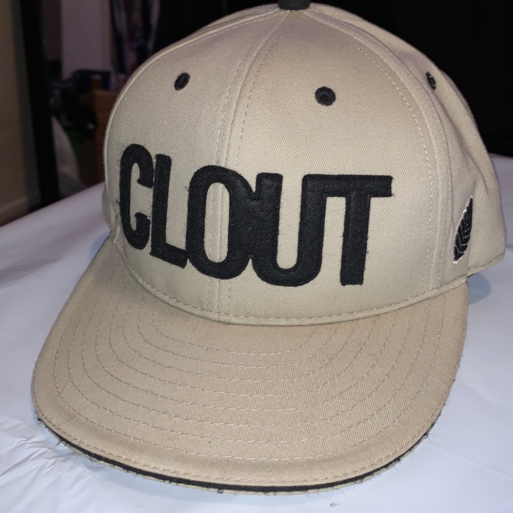 Clout Mag - Tan Vintage Throwback Fitted Cap - Size 7… - Gem